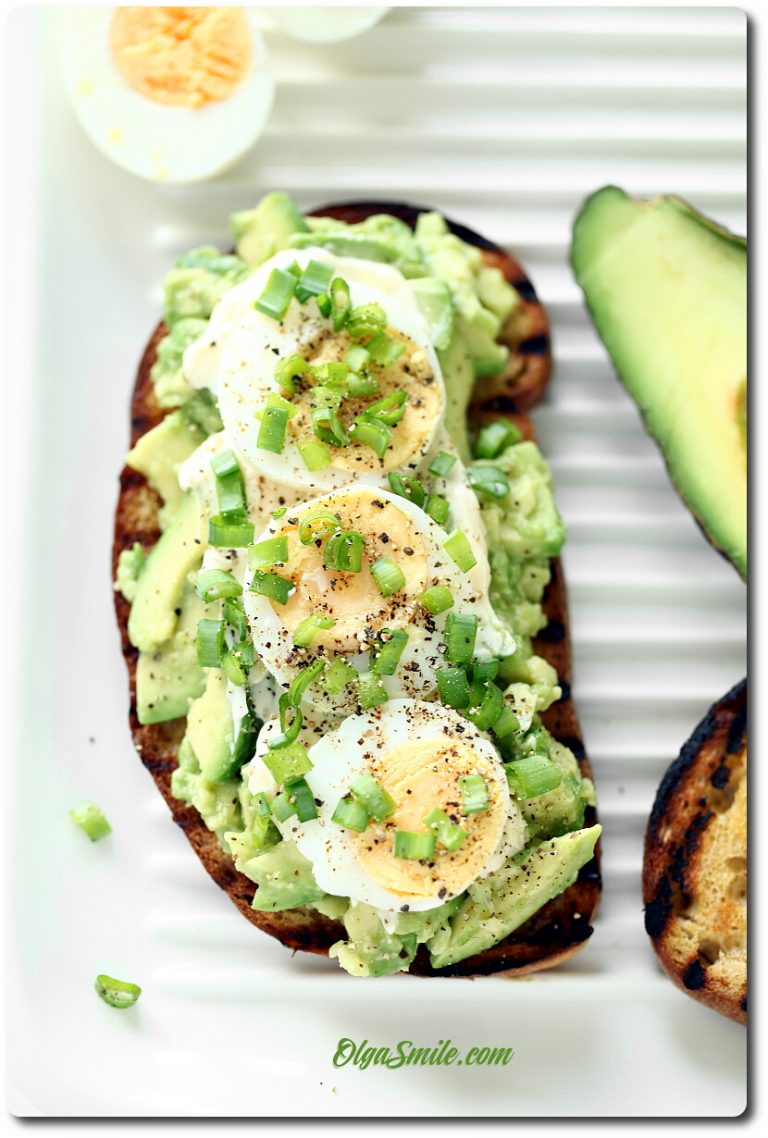 KANAPKA Z AWOKADO I JAJKIEM przepis Olga Smile